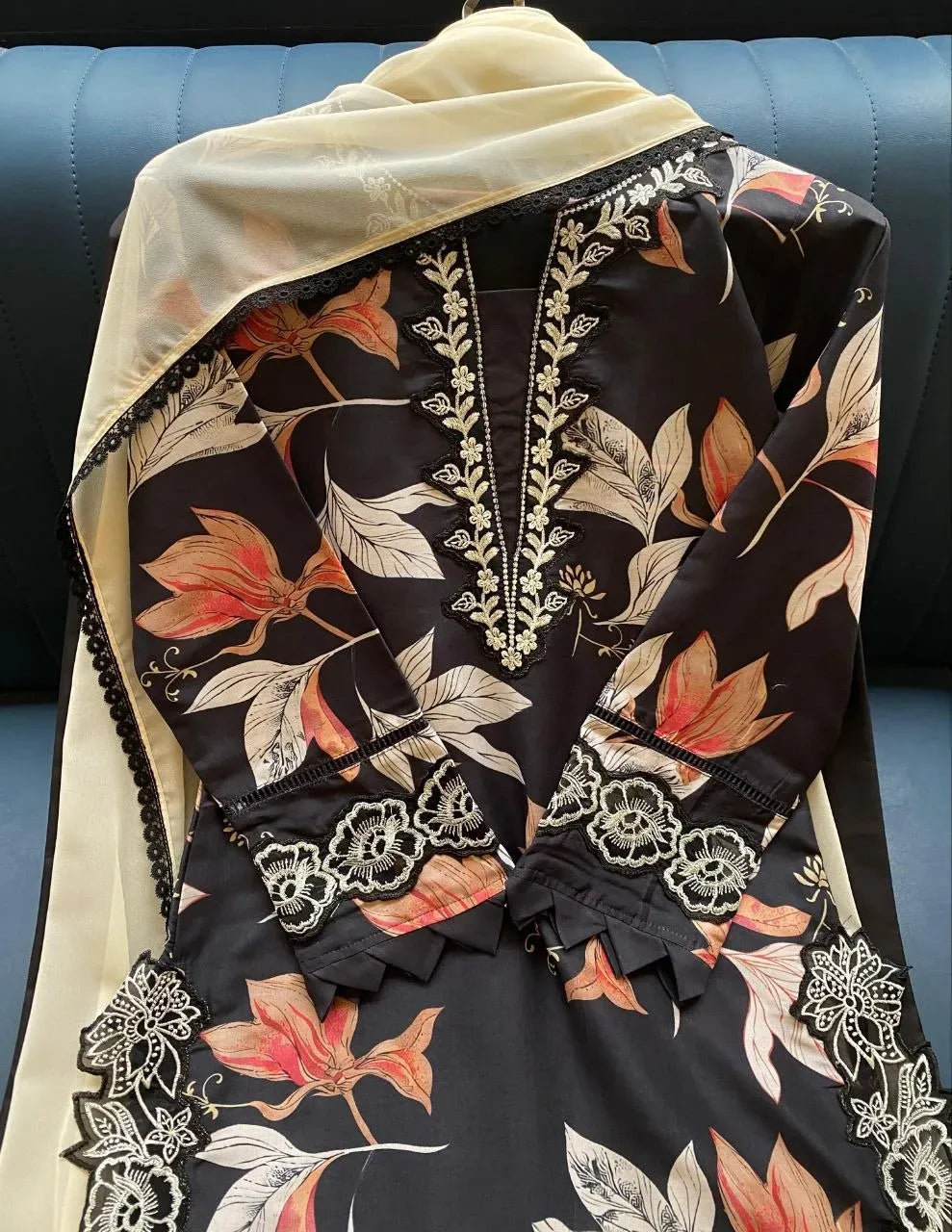 Trending Hania Amir Inspired Pakistani Suit - Summer... – TREND BUY